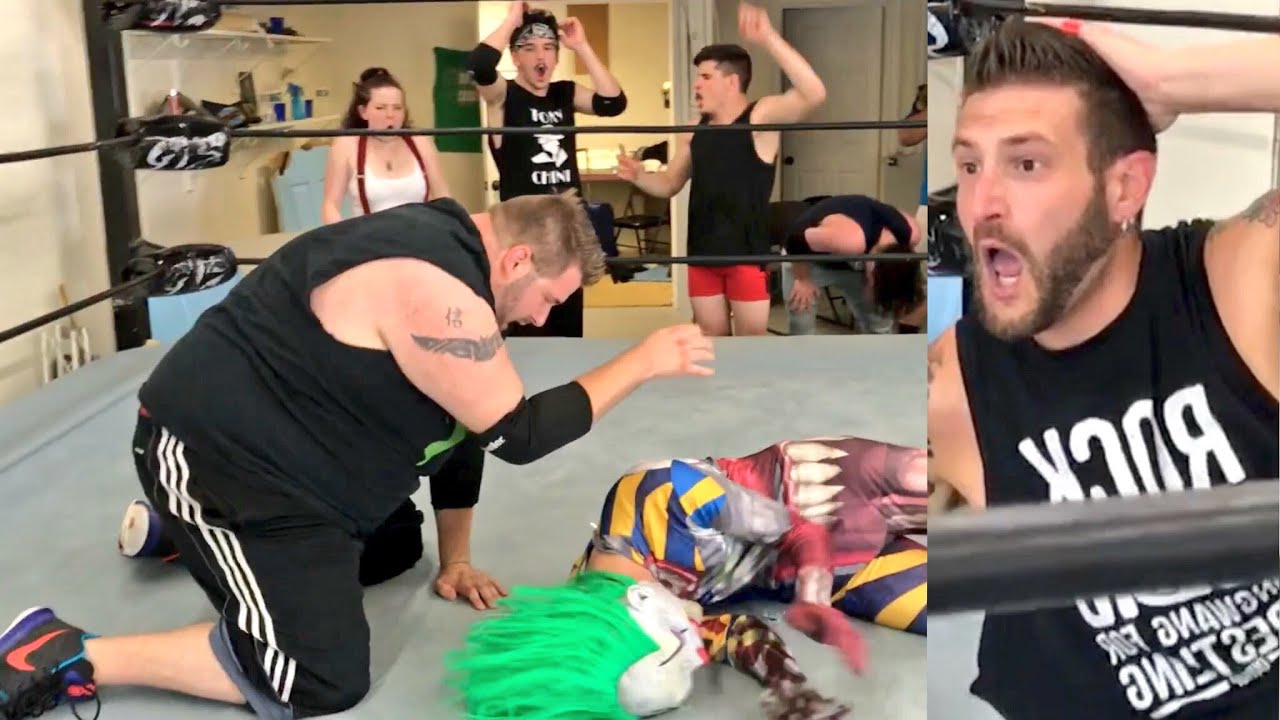 GRIM GIVES CLOWN ATTITUDE ADJUSTMENT - GTS WRESTLING PPV SUPERSHOW ...