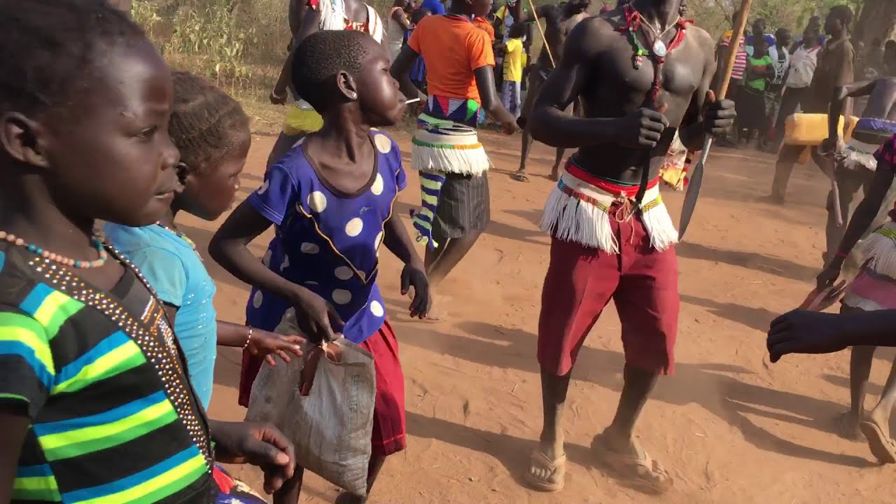 Otuho Traditional dance - Oliha Waca Part 1 - YouTube