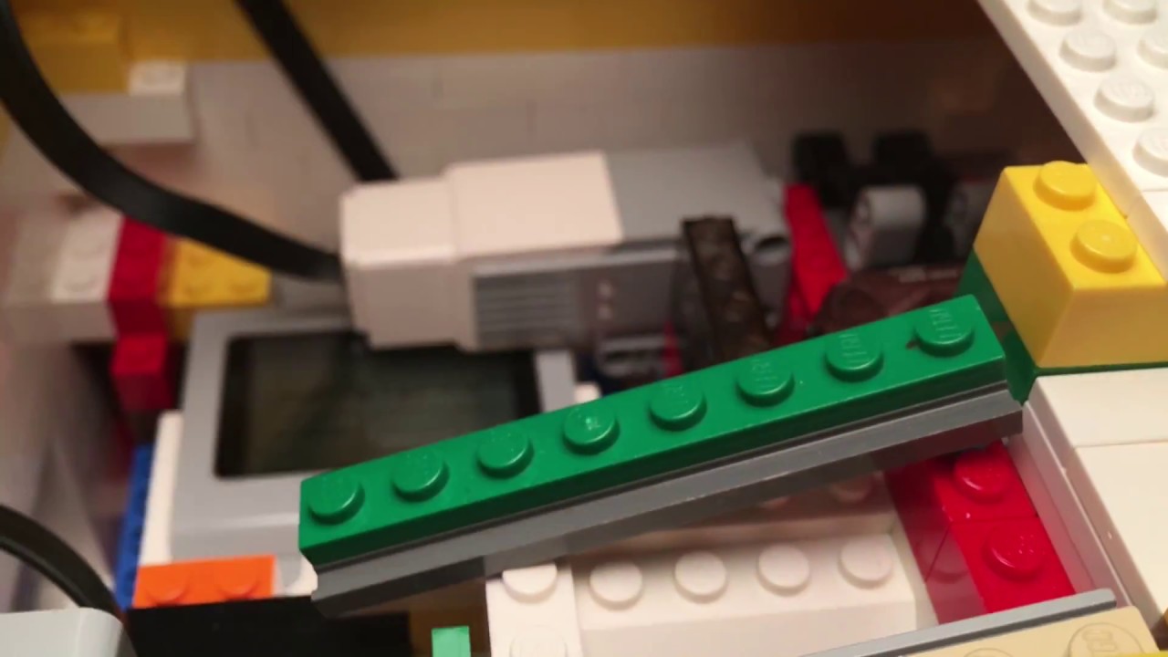 Lego Candy Machine V6 - EV3 Powered - MilkyWay! - YouTube