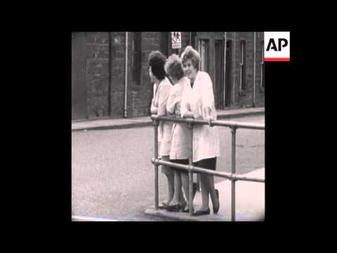 CAN312 LITTER DROPPER STARTS HIS COMMUNITY SENTENCE, SWEEPING THE ...