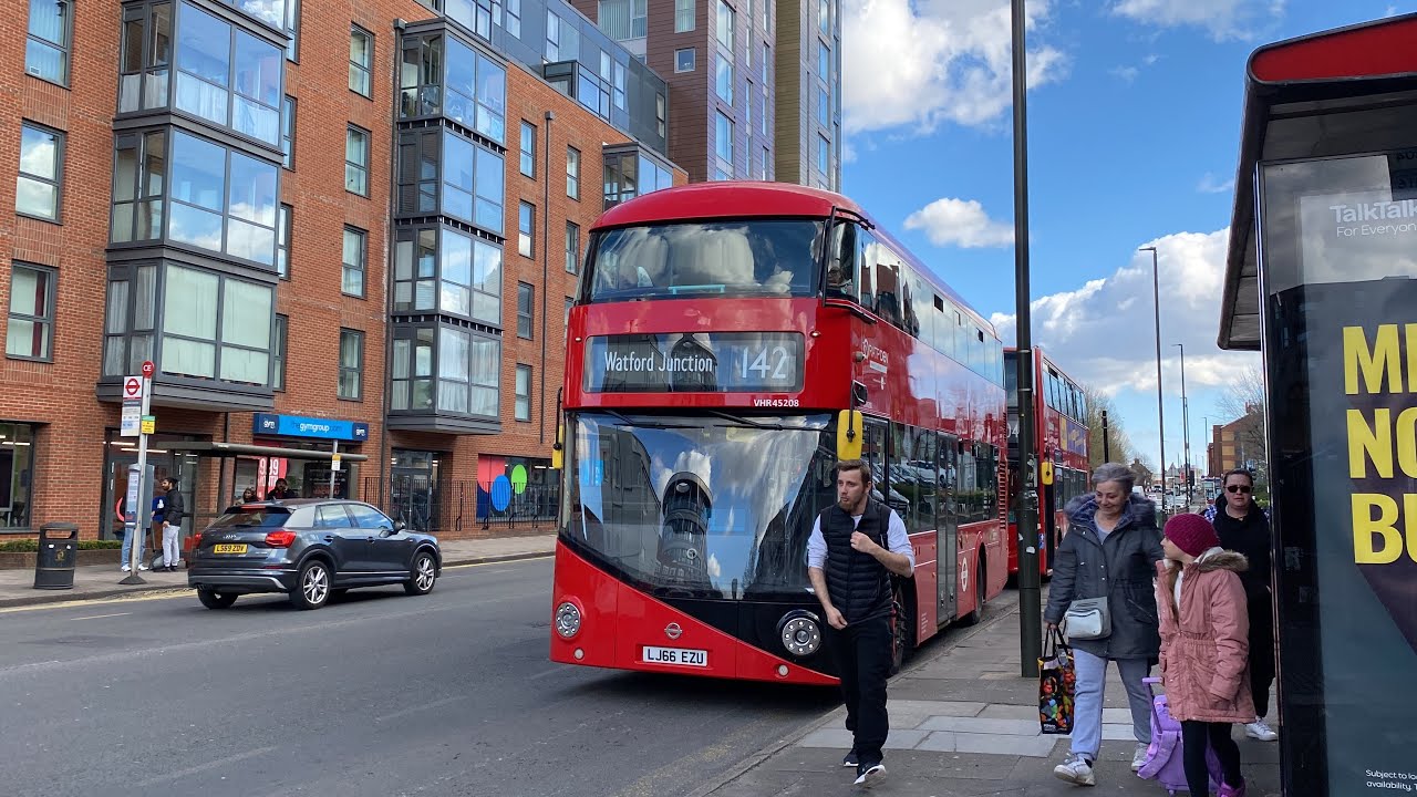 Journey On RATP Group Route 142 | Volvo B5LH / Wright SRM (VHR45208 ...