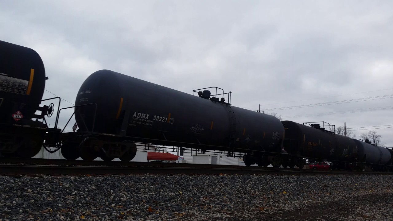 NS EB Tank Train NS 8076, 8074 Mortimer, OH. - YouTube