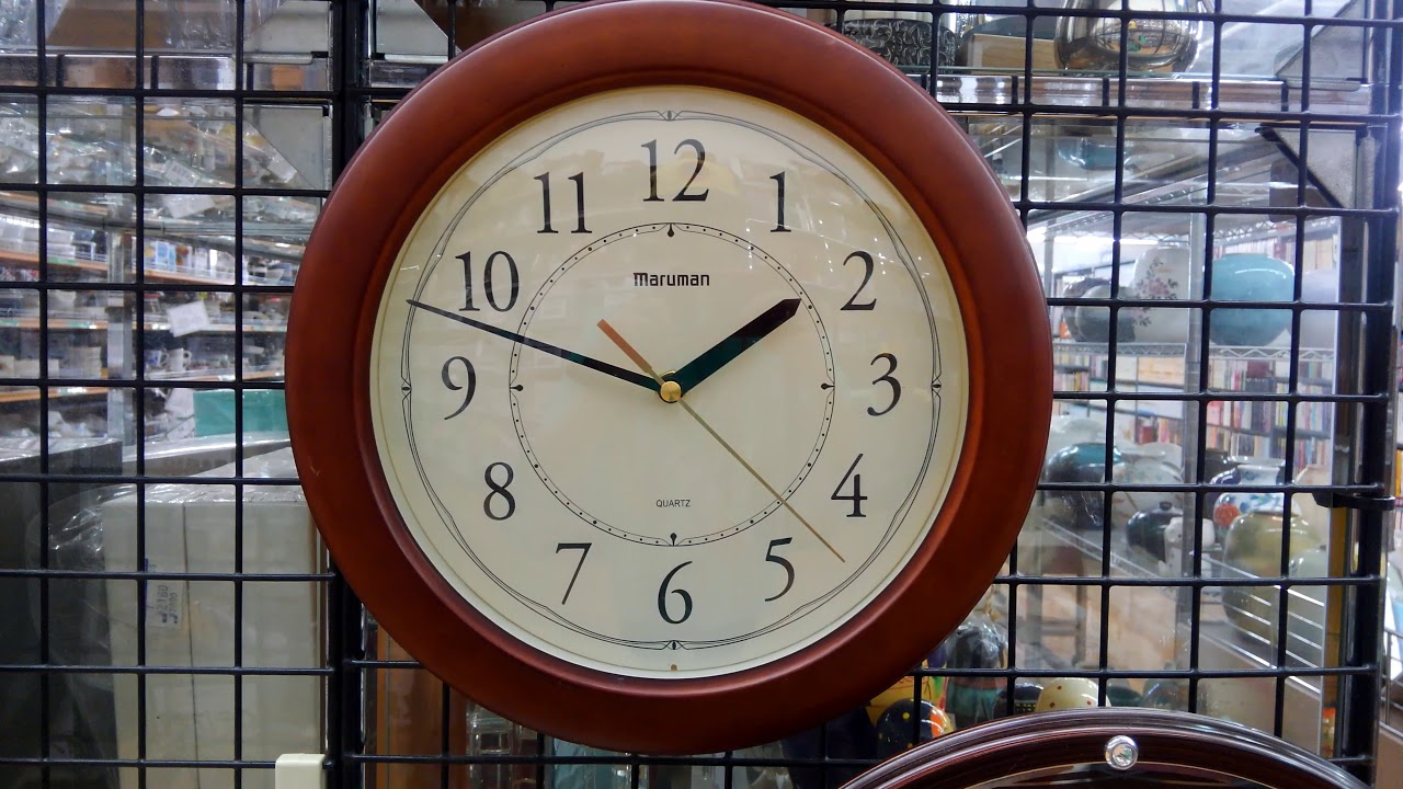 某所 中古店 maruman 掛け時計 QUARTZ - YouTube