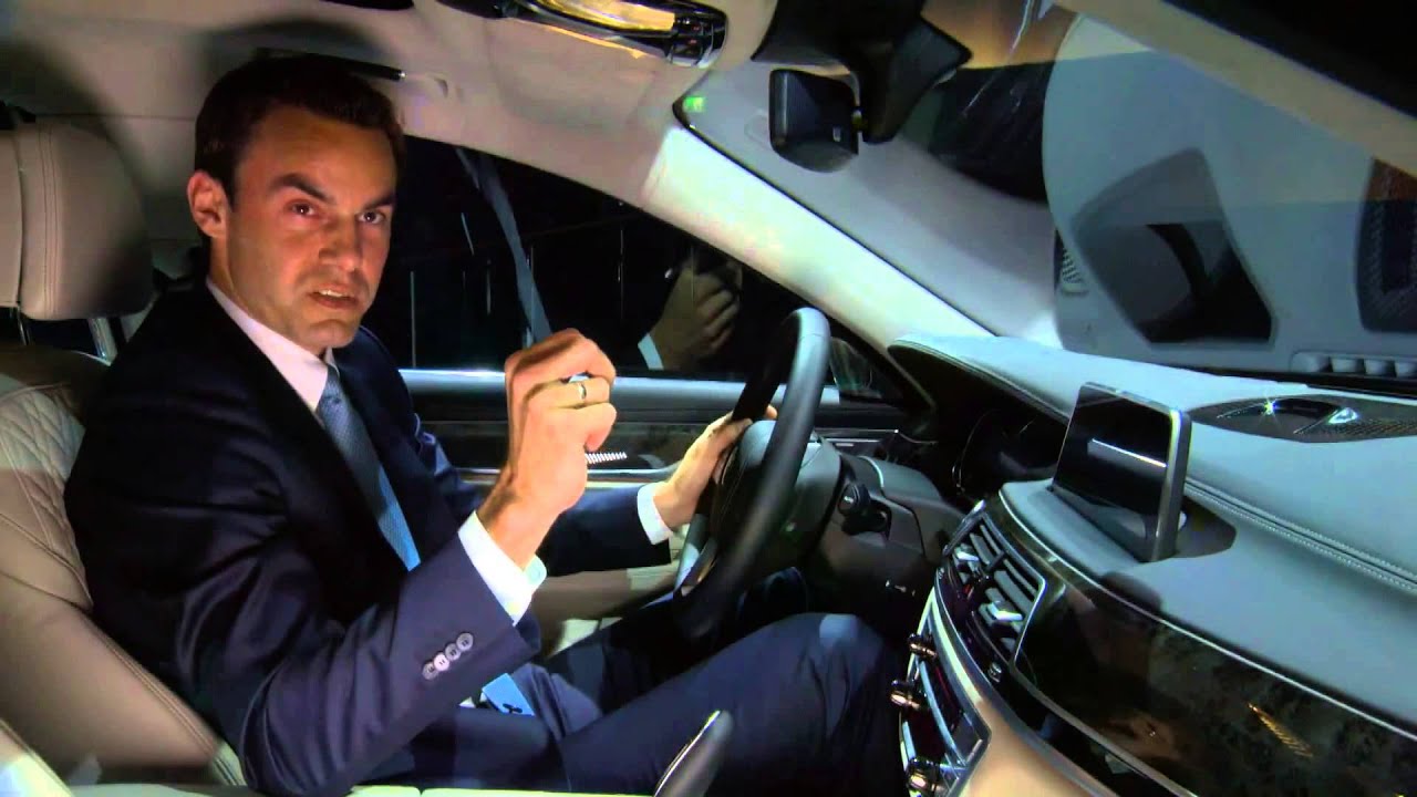 BMW 7 Series gesture control - Explanation gesture control - Timo Resch ...