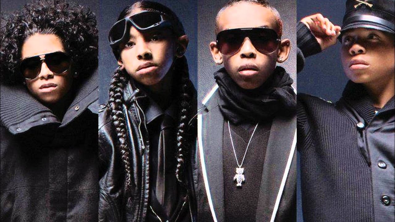 Mindless Behavior - ''Hello'' (HD Official) - YouTube