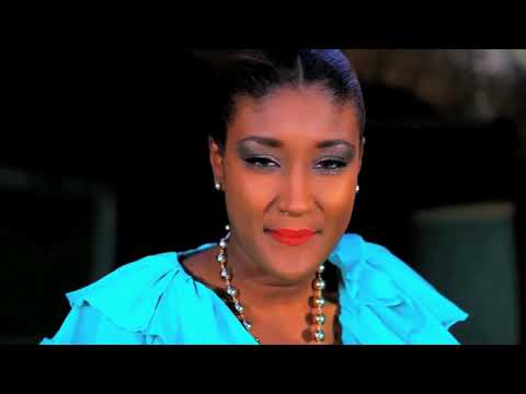 Constance - Je Pense A Toi (Clip Officiel)