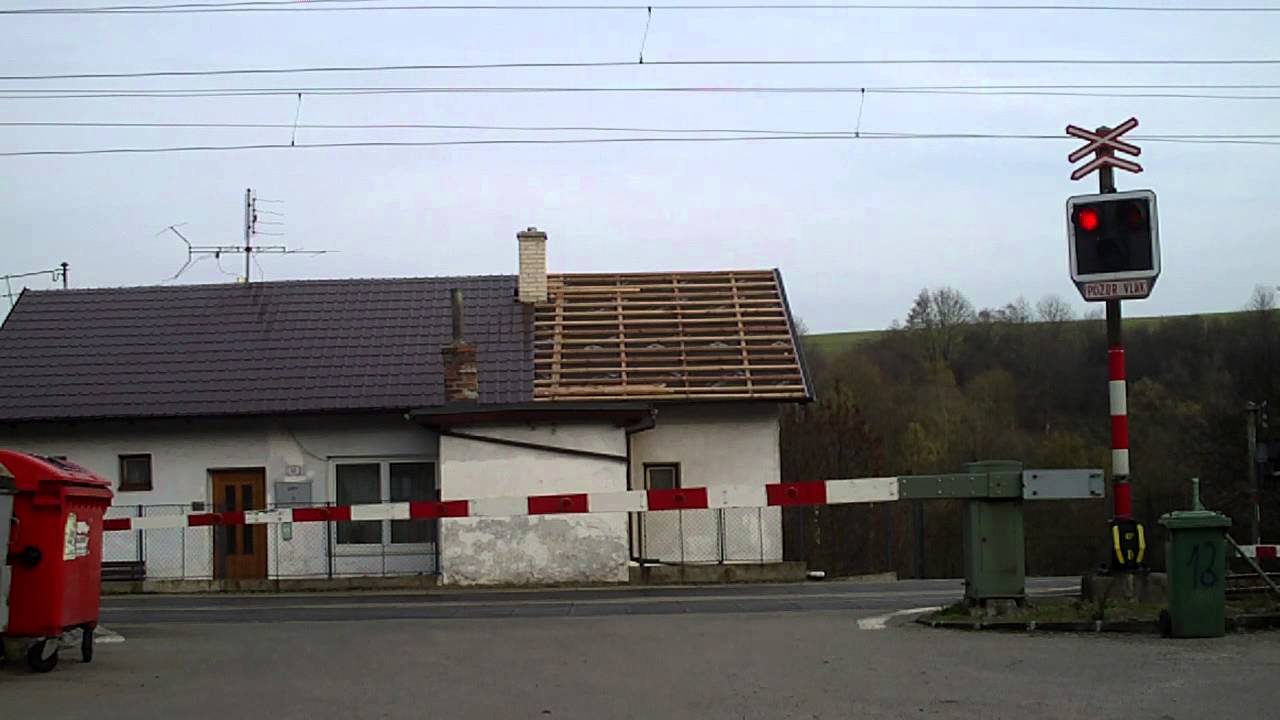 AŽD 97 Sasina - YouTube