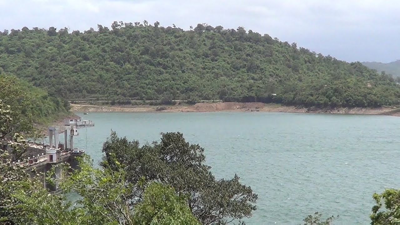 Bhadra Dam, Bhadravathi - YouTube