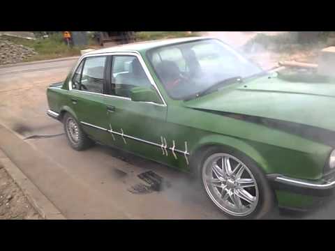 bmw 325i spinning - YouTube