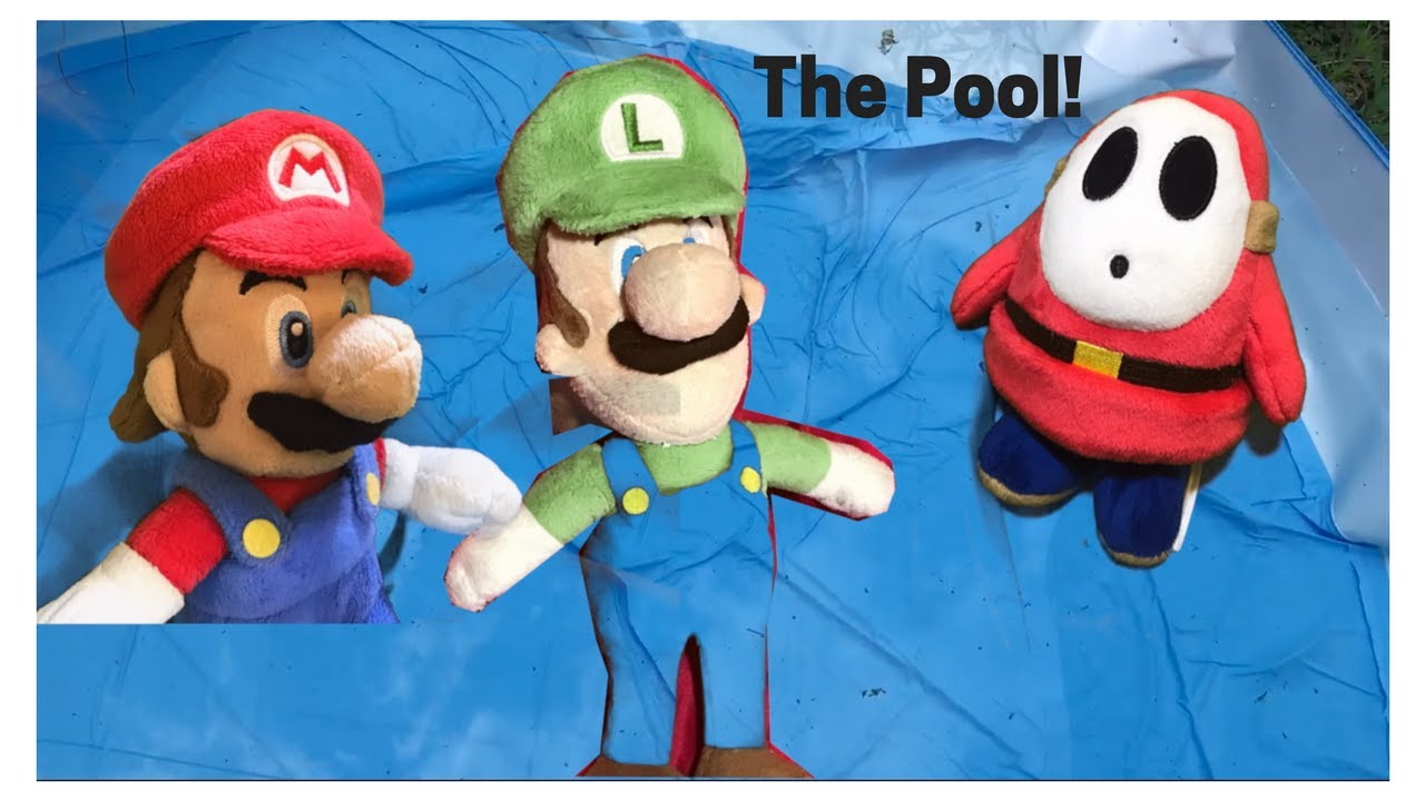 Super Mario Mike - The Pool! - YouTube
