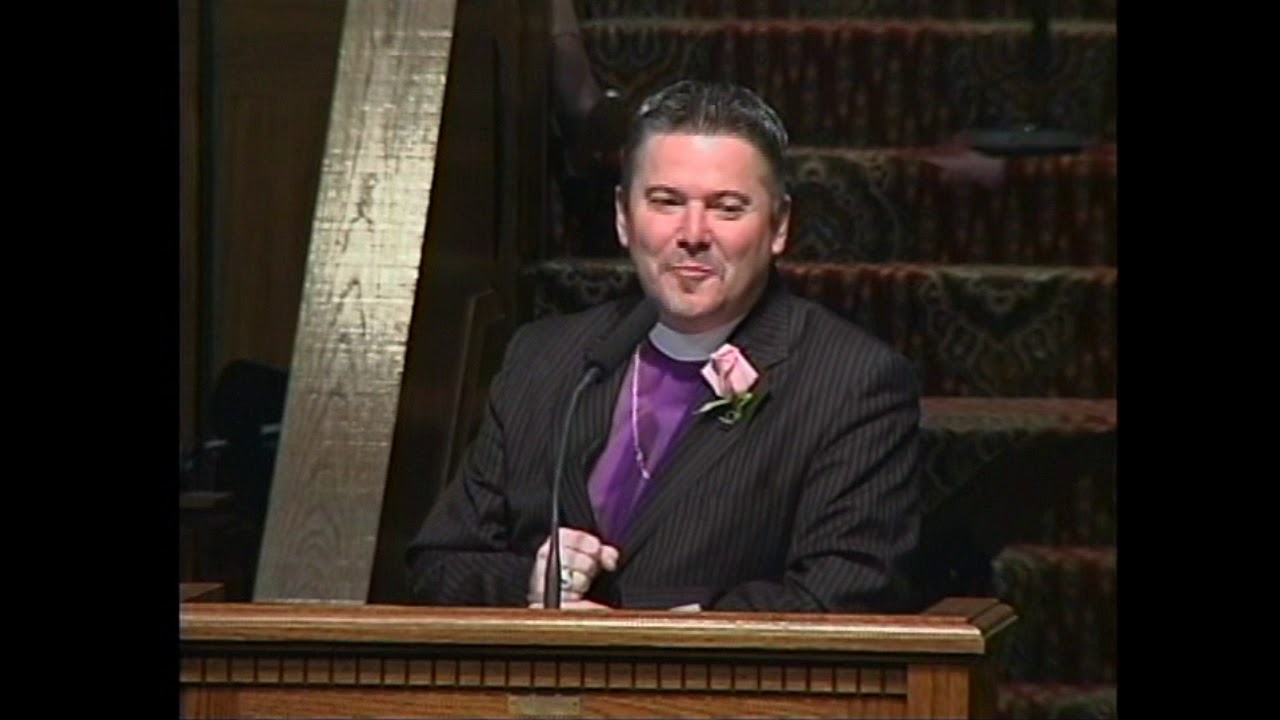 Bishop David Huskins Officiating Dottie Rambo Memorial Service - YouTube