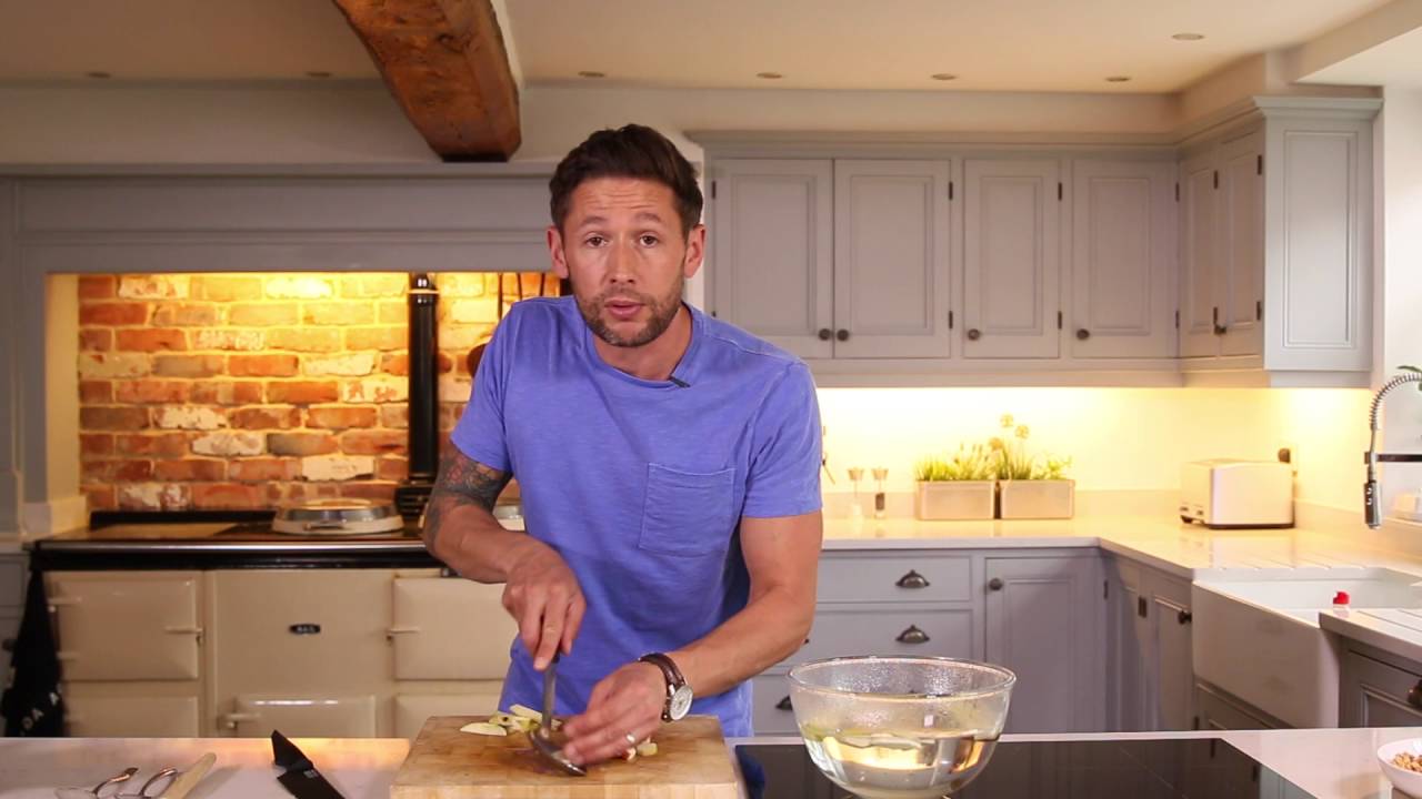 Ian Haste's Apple Freezing Tip | Plan Eat Save - YouTube