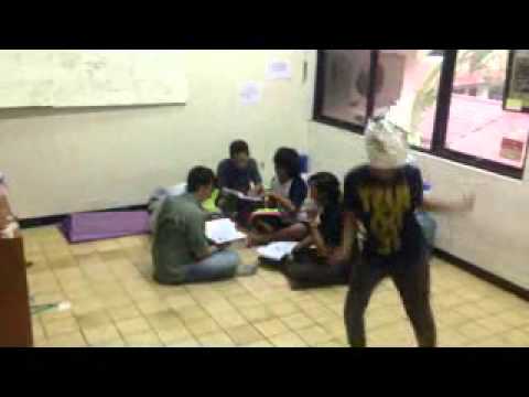 HARLEM SHAKE COLLEGE VERSION! - YouTube