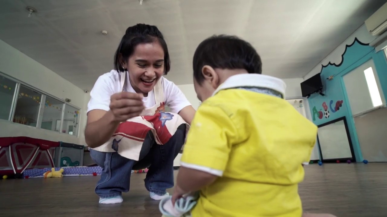 Helping Hands Project goes to Home for the angels - YouTube