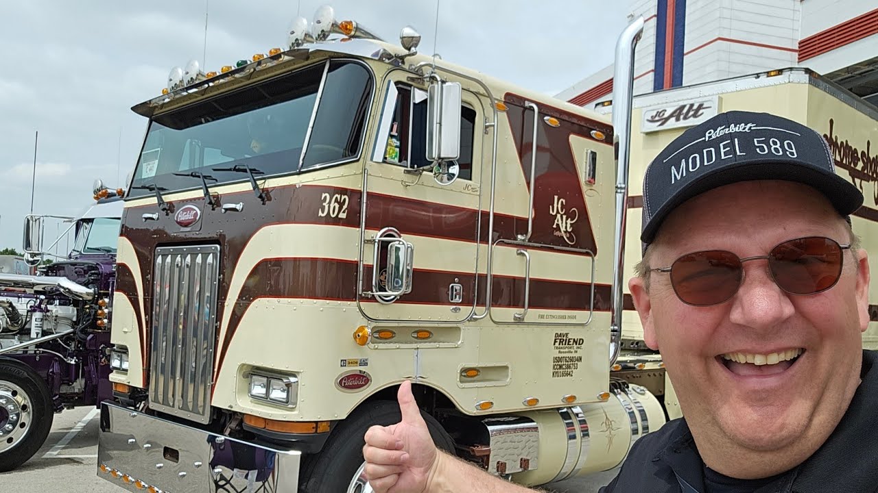 TEXAS! East bound and down to the Peterbilt 589 reveal! @SEMICasualShow ...