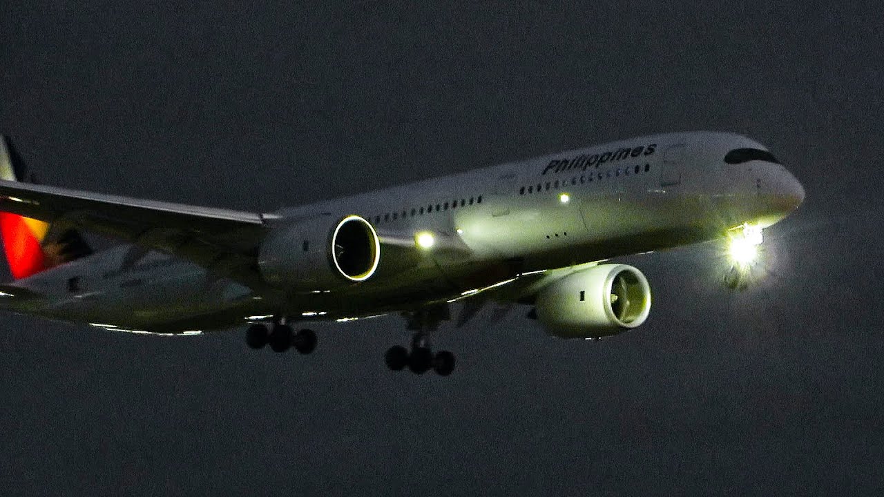 Philippine Airlines A350-900XWB Sunset Landing at Toronto Pearson ...
