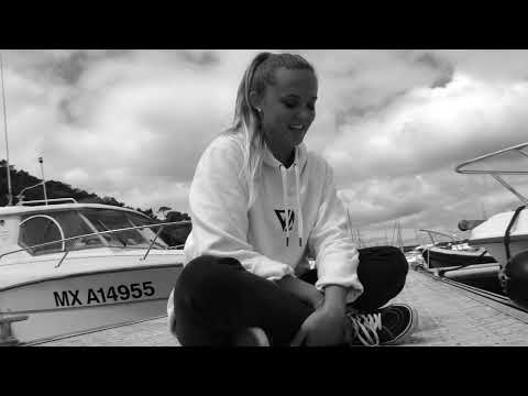 Bleuenn Jouannigot - UPC29 - Manif' 19 Juin Morgat - Ur sell war an aod - Un regard sur la côte [FR]