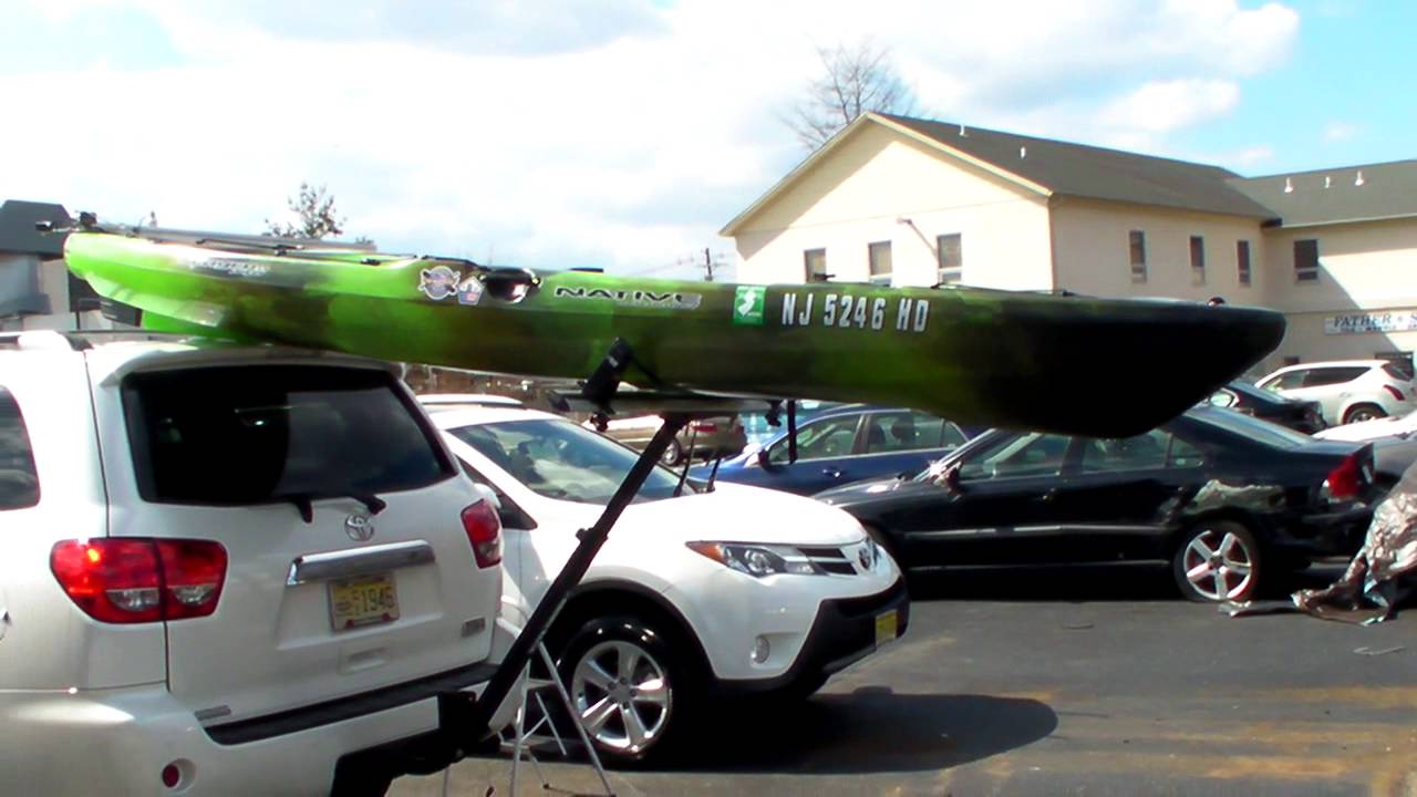 Unloading a kayak with the Rhino Loader - YouTube
