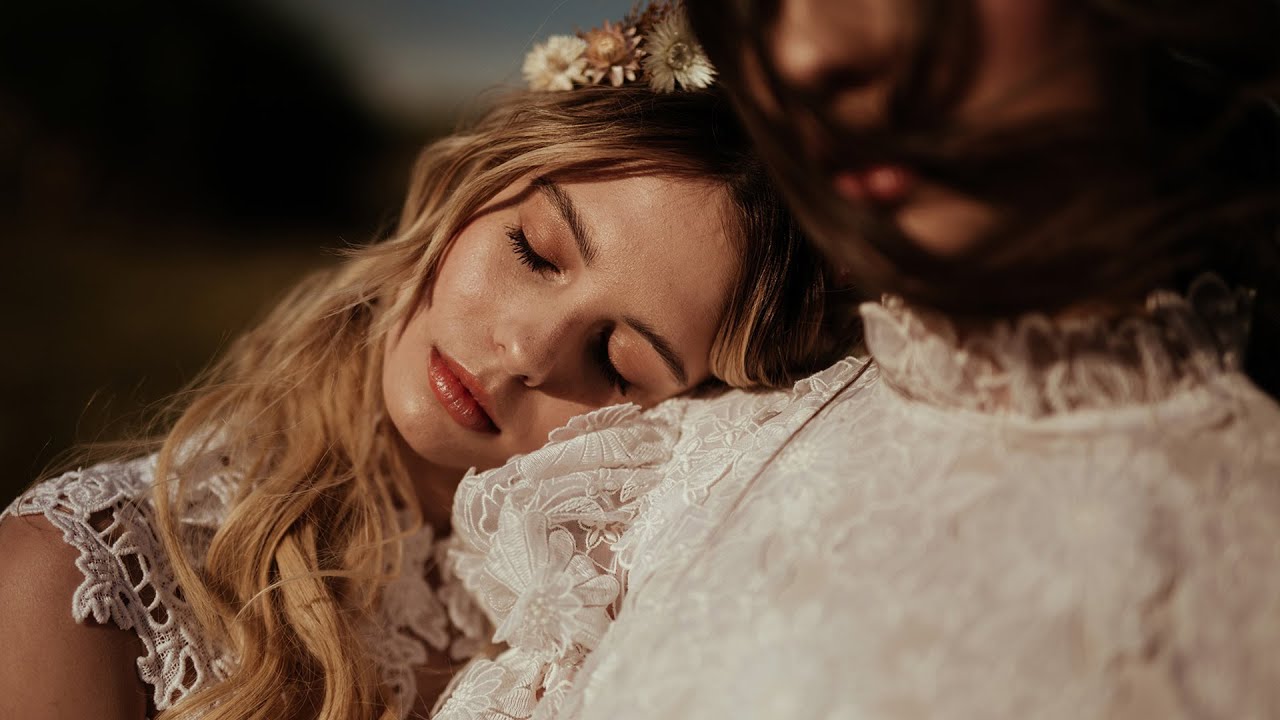 Authentic Bride Werk I Plus Wedding Films 2020 - YouTube