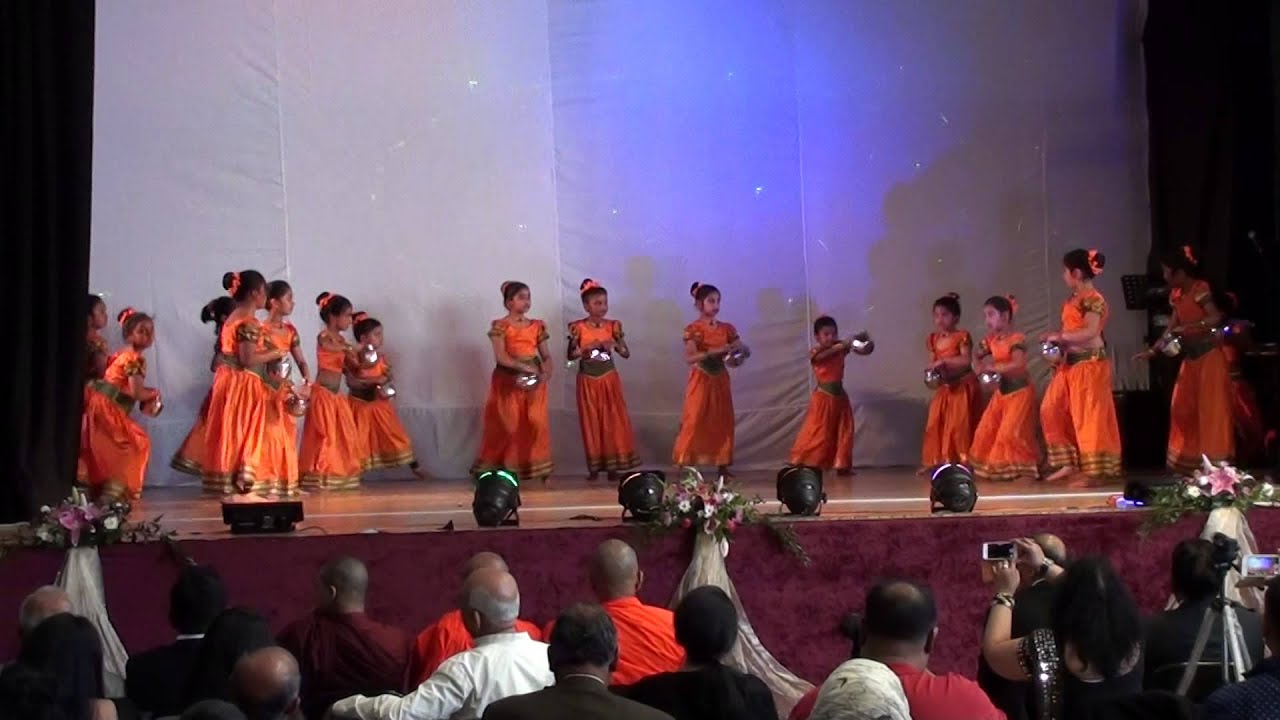 Kalagedi Dance at Thames Vihara New Year Celebrations 2015 - YouTube