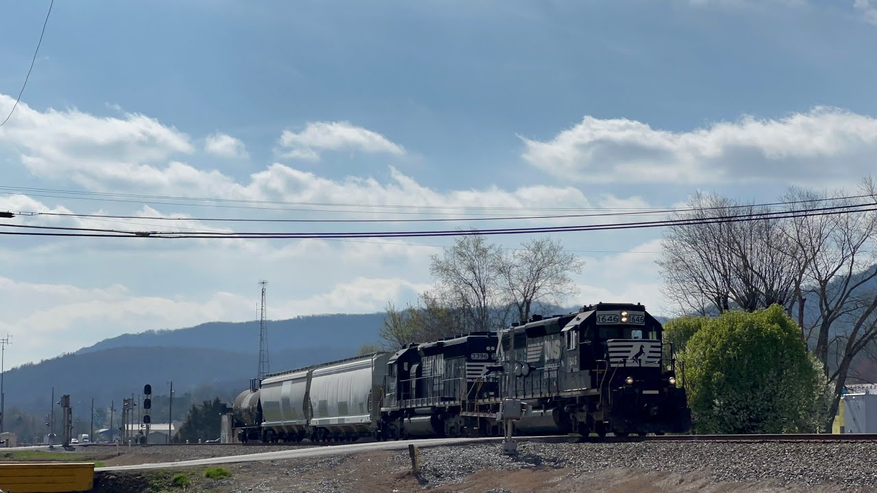 NS SD40-2 1646 Leads Local T36-10 on 3/10/23 - YouTube