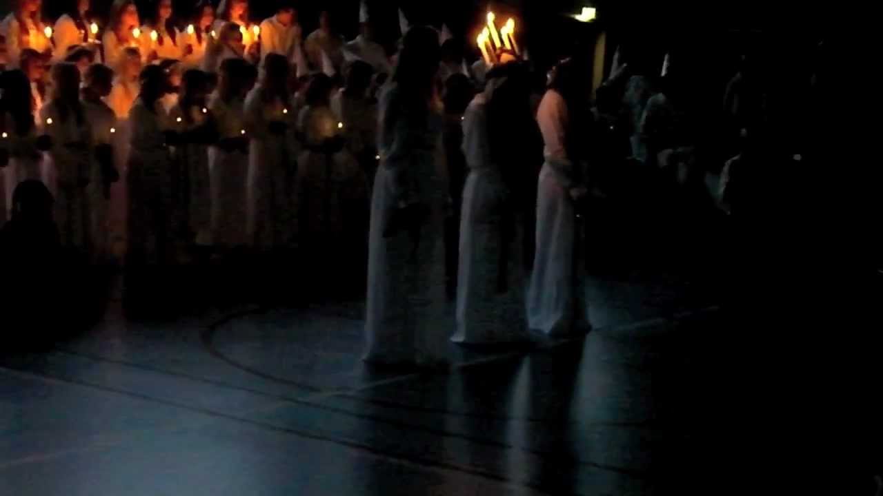 Decembernatt lucia cover Matilda Gassia och Moa - YouTube