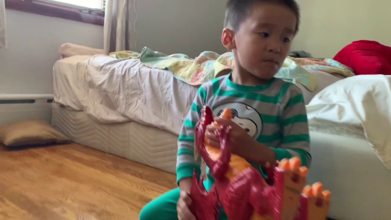 Fire breathing dragon V.S Tyrannosaurus rex - YouTube