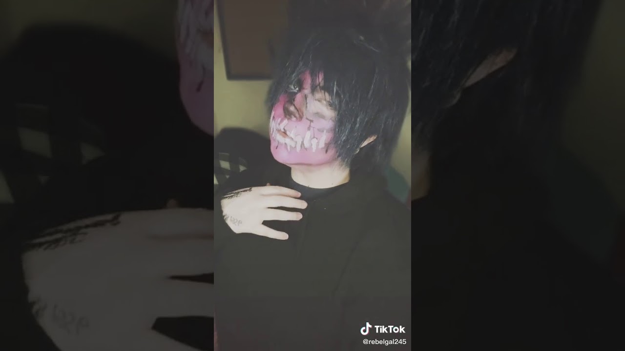 Corpse husband cosplay - YouTube