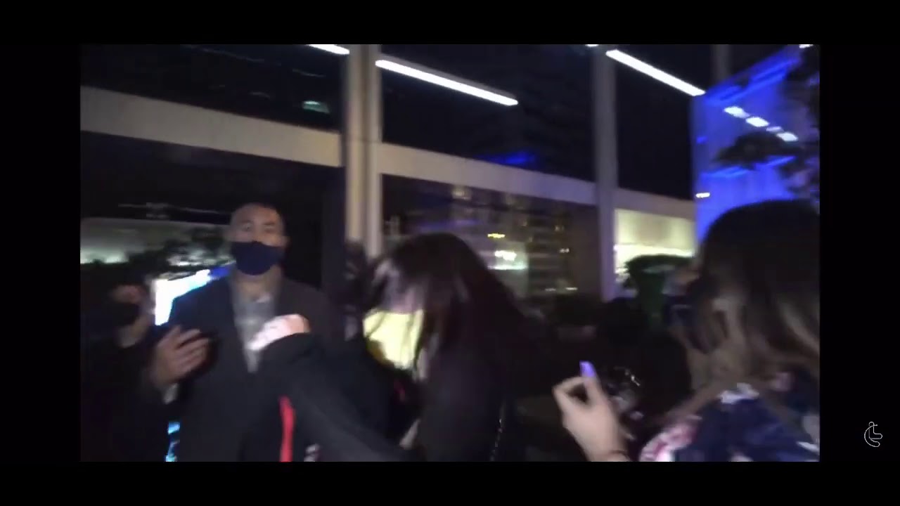 Larray slaps Charli on the back of the head after they got into a fight ...