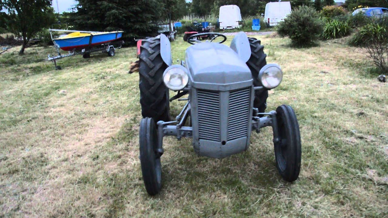 Ferguson TEA 20 - YouTube