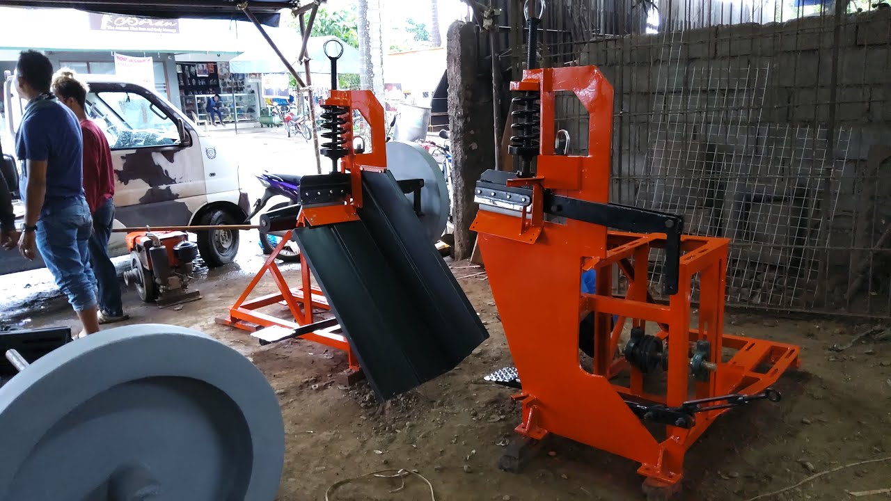 Abaca Spindle Stripping Machine - YouTube