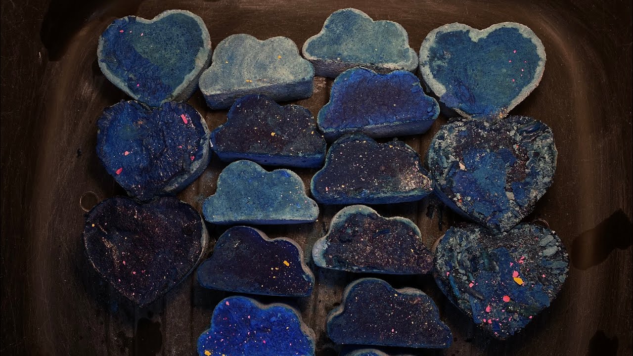 ASMR-Dusty Blue Sand Mix Reforms Topped W/ Cornstarch - YouTube