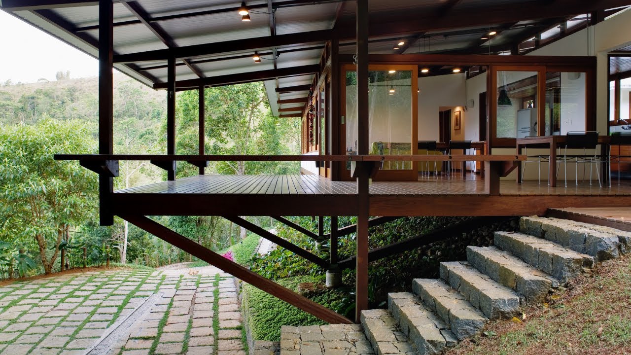 58 CASAS SOBRE PILOTIS | Suspensas por Pilares - YouTube