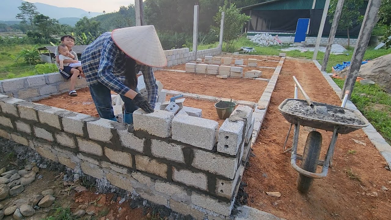 Pour soil, level the ground, build walls for breeding sows - YouTube