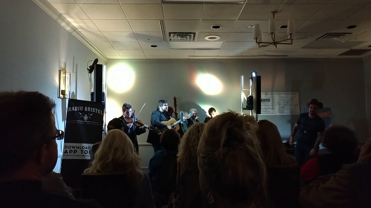 Cry Cry Darlin' - Larry Efaw and The Bluegrass Mountaineers - YouTube