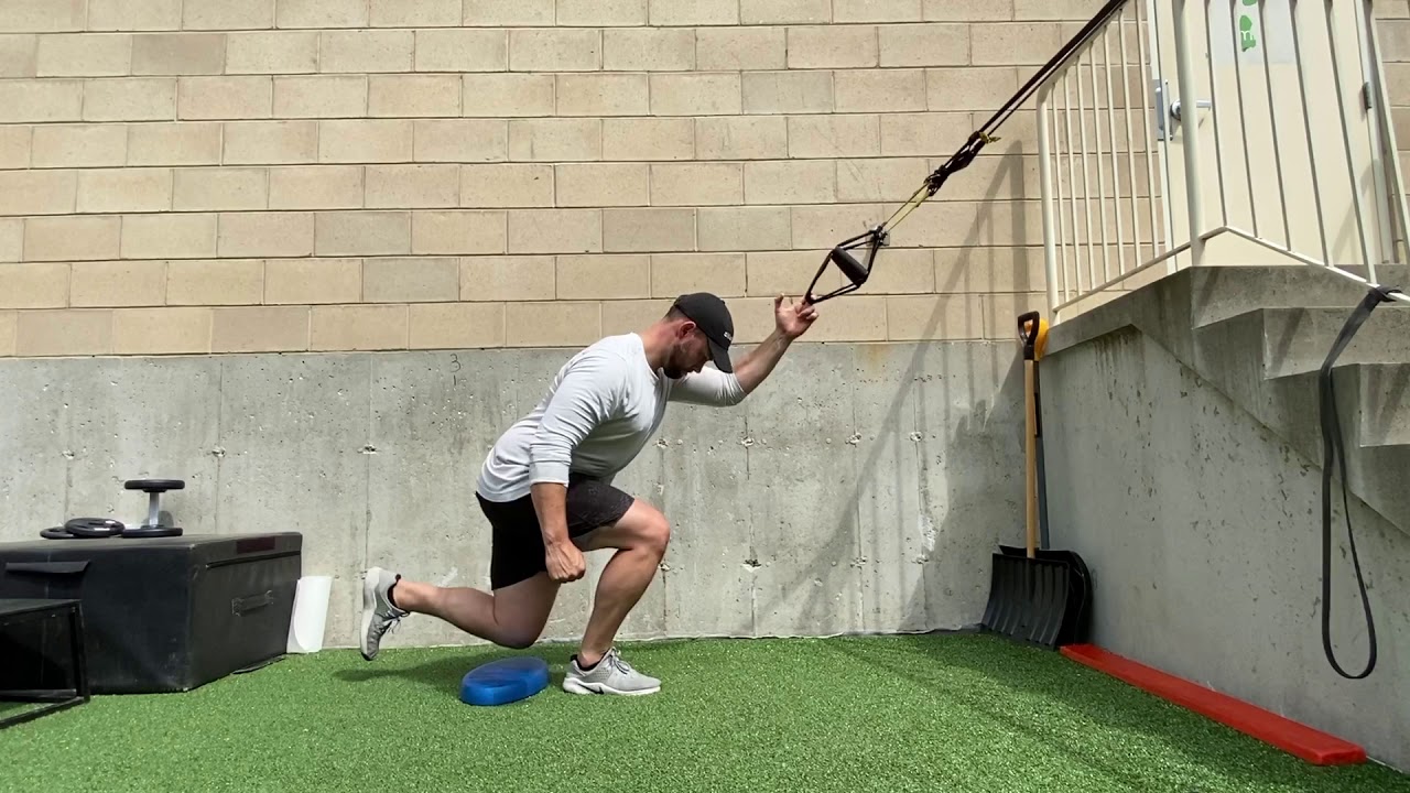 Skater Squat with TRX Assistance - YouTube