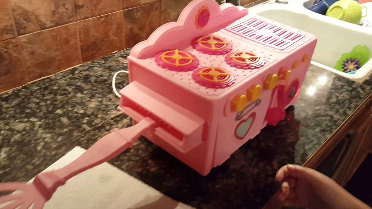 lalaloopsy baking oven with Maria Sokolov - part 3 - YouTube