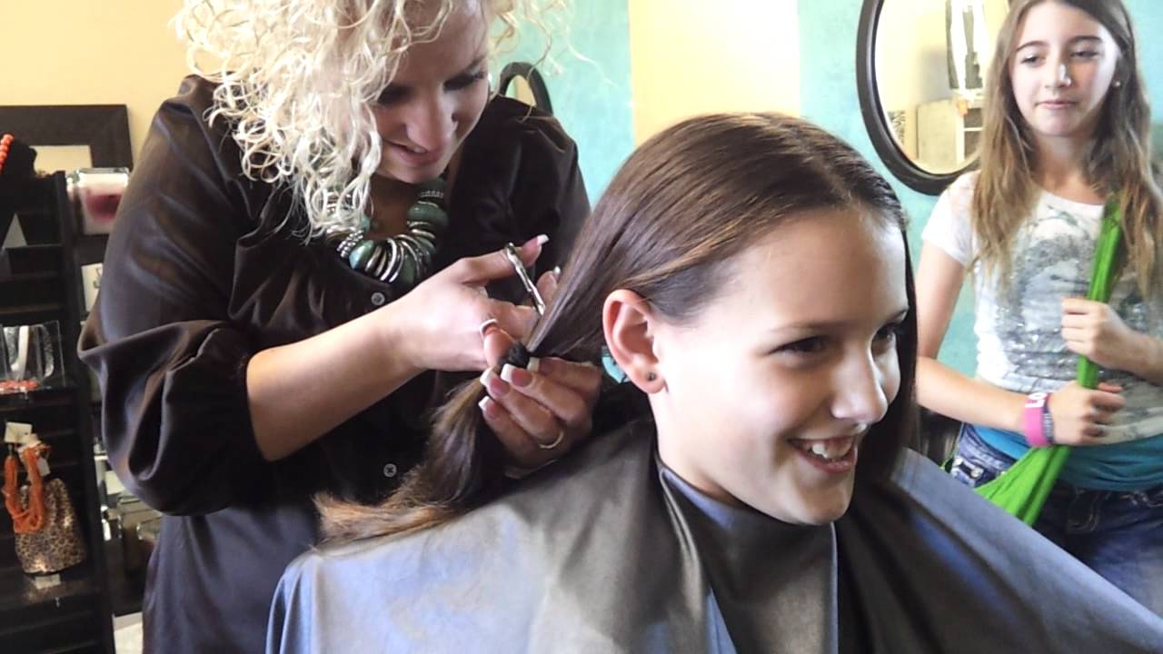 Avery cutting her hair for locks of love!! - YouTube