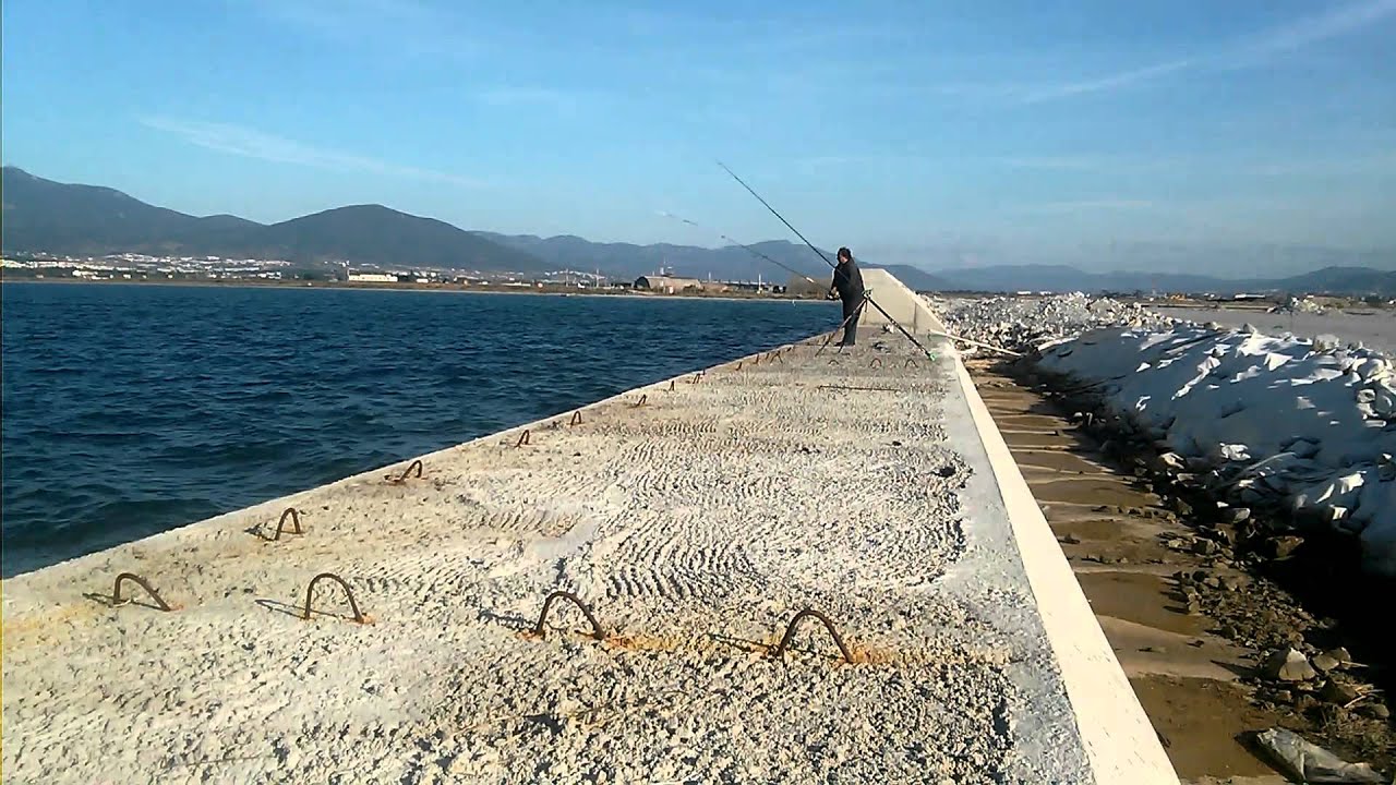ψαρεμα τσιπουρας - YouTube