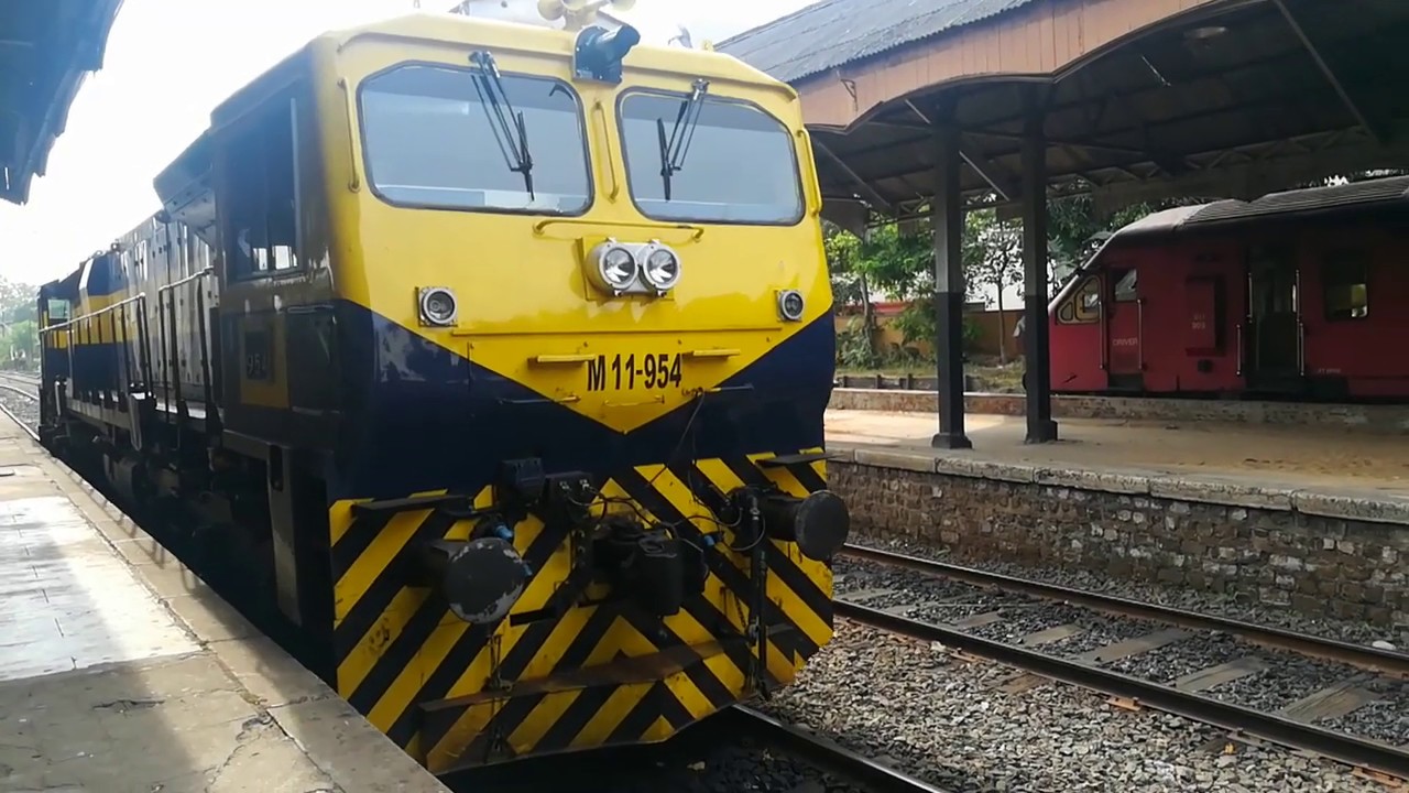 Train Engine Coupling (Class M11)gh - YouTube