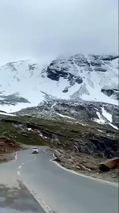 snow cover mountains #enjoy#snow#shorts - YouTube