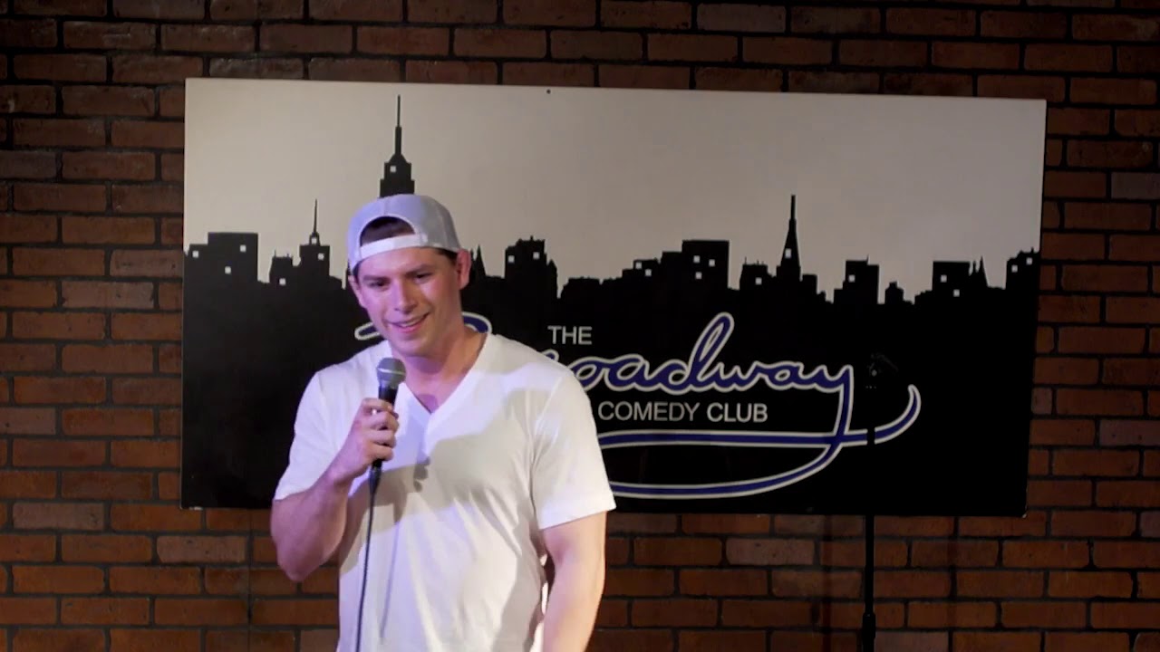 Travis Grant at Broadway Comedy Club - YouTube