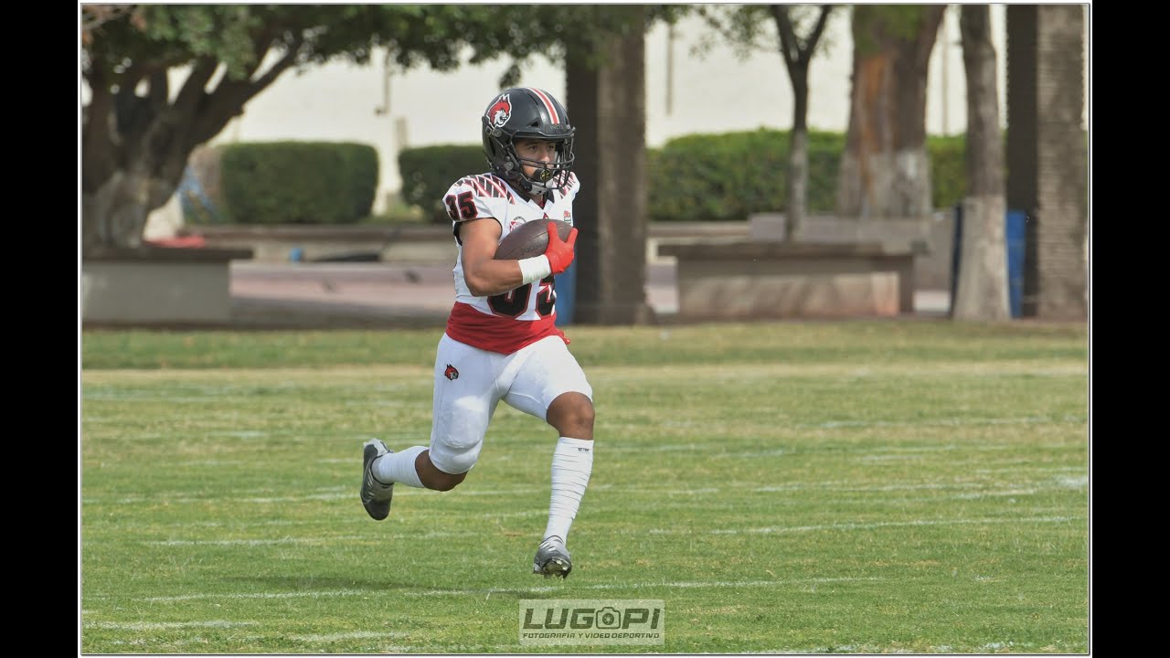 Adrian Ruelas RB 35 Linces UVM TRC - YouTube