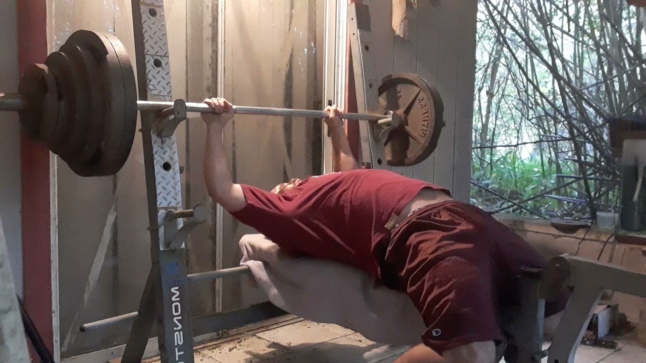390 bench press @ 180 bodyweight - YouTube