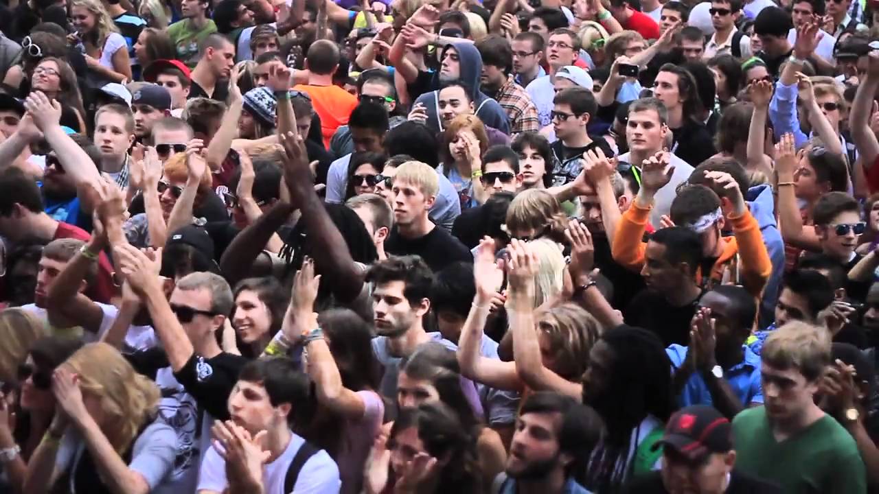 Akai Pro MPD32: Flying Lotus - YouTube