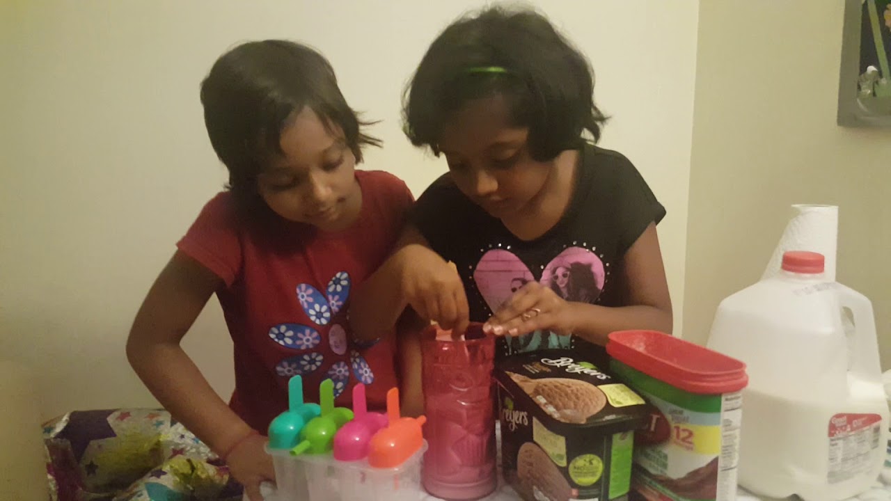 Kids making delicious popsico - YouTube