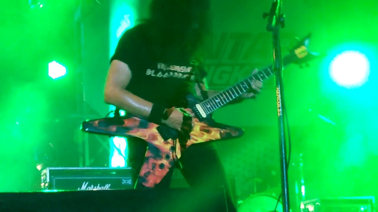 Edane Edan The beast live tenggarong 2019 - YouTube