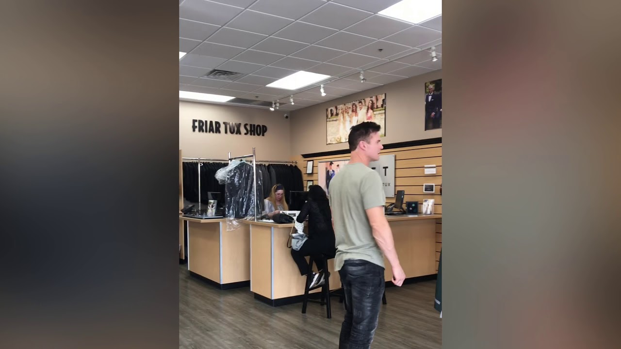 The mountain of muscle - Simon farrow. Getting fitted for an event ...