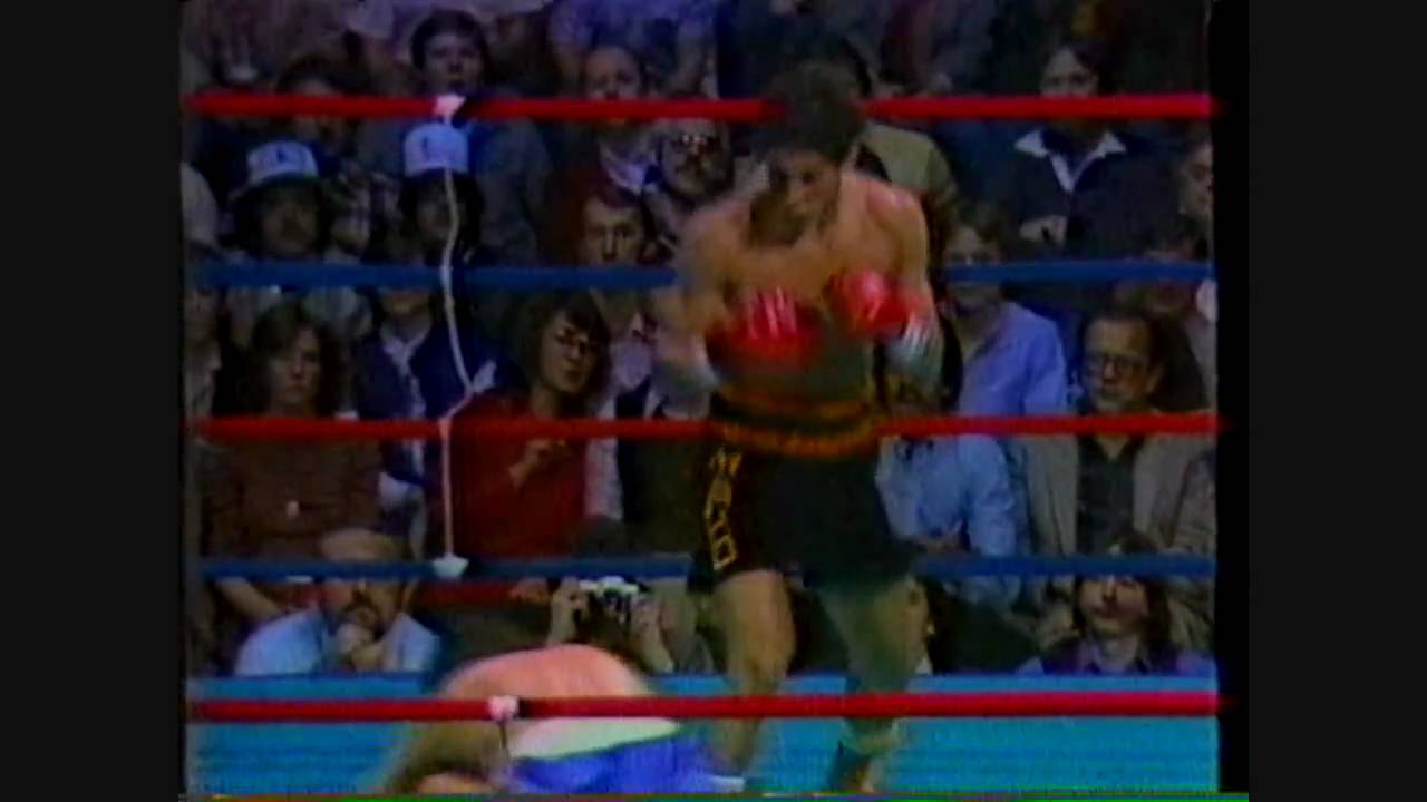 Hector Camacho Vs John Montes Rd 1 & Postfight - YouTube