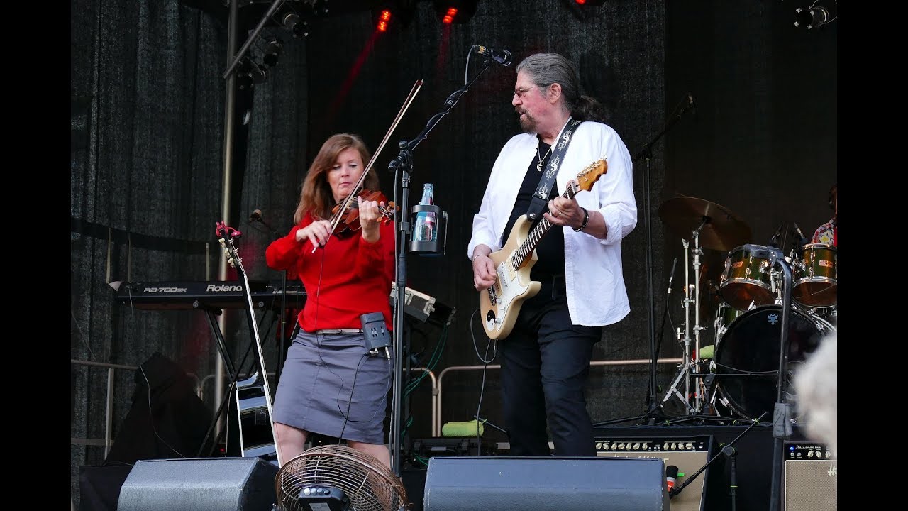 Electric Light Orchestra feat Phil Bates 2019 - YouTube